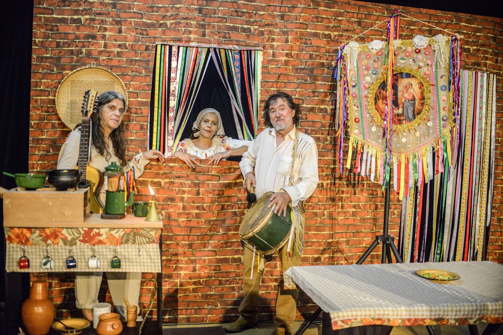 Goiânia recebe musical que conta história da viola caipira