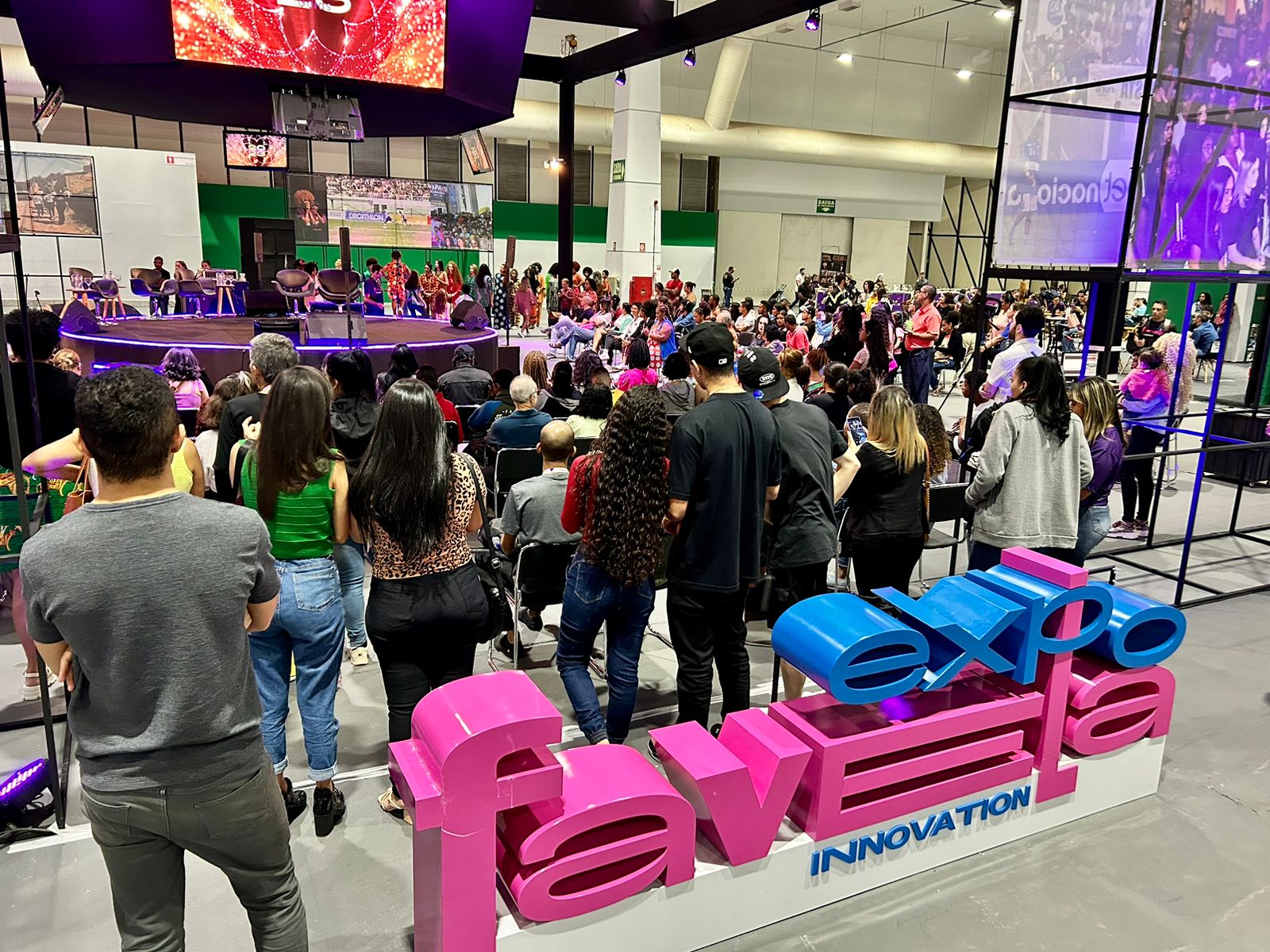 Com entrada gratuita, confira a programação completa da Expo Favela em ...