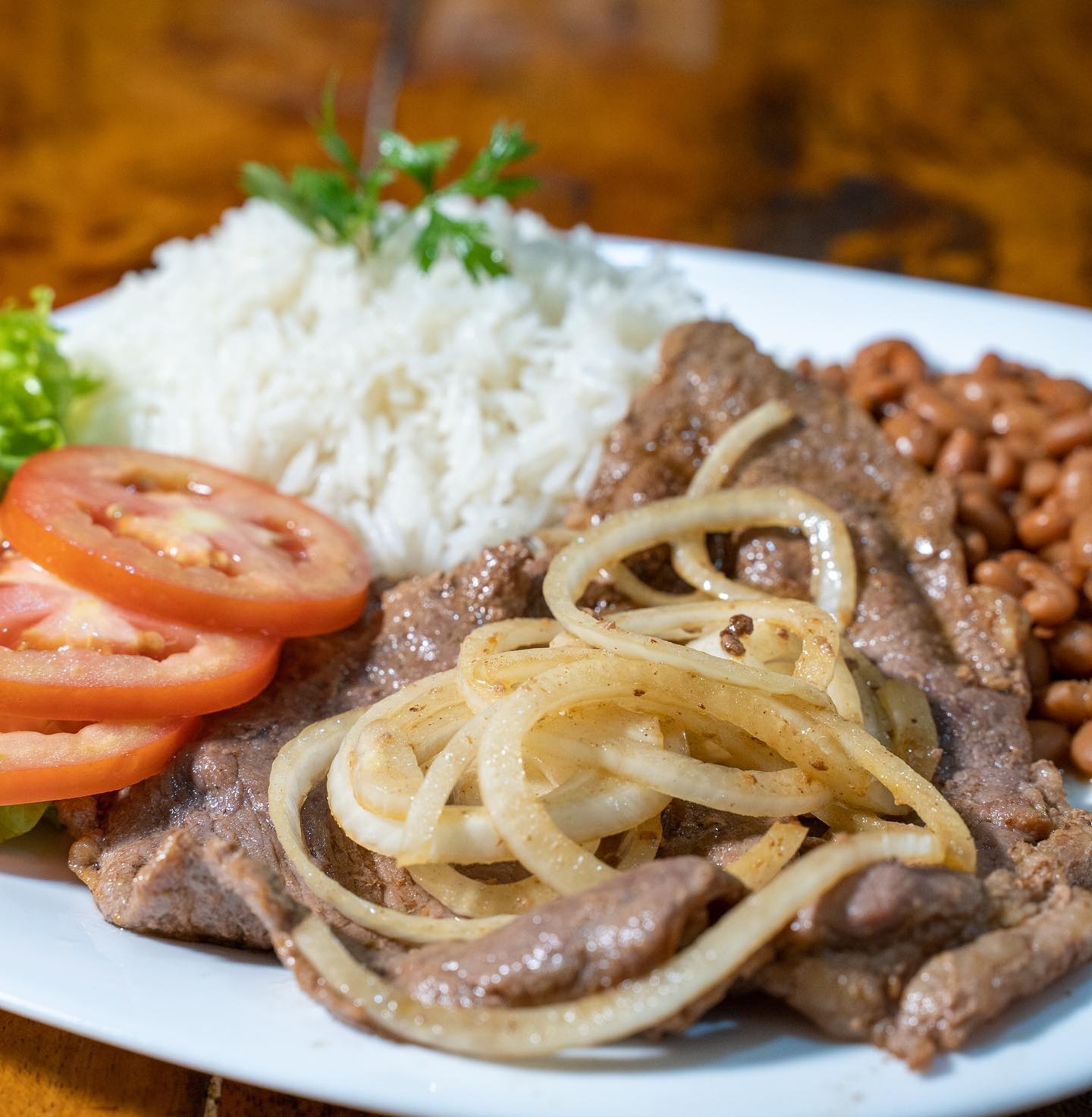 7 restaurantes em Goiânia com almoço executivo bom e barato - Curta Mais